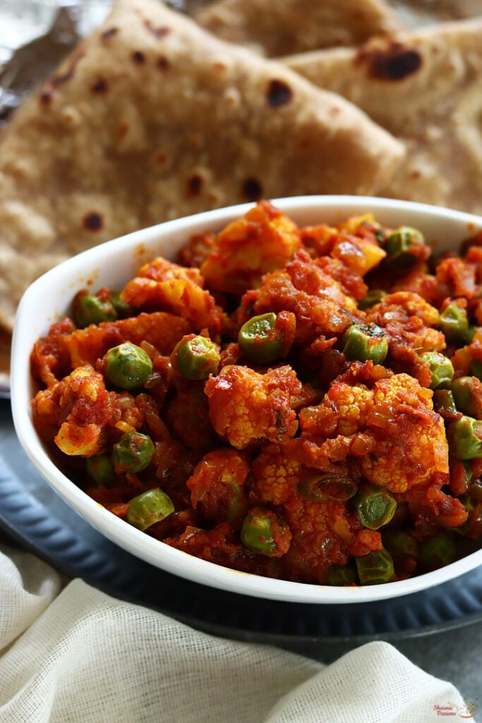 Gobi Matar Recipe | Gobi Matar Masala Recipe - Taste of Kuchaman