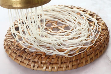 Idiyappam Recipe | Nool Puttu Recipe | String Hoppers - Sharmis Passions