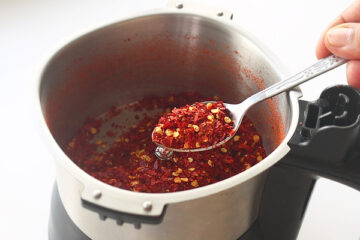 Chili flakes | How to make chili flakes - Sharmis Passions