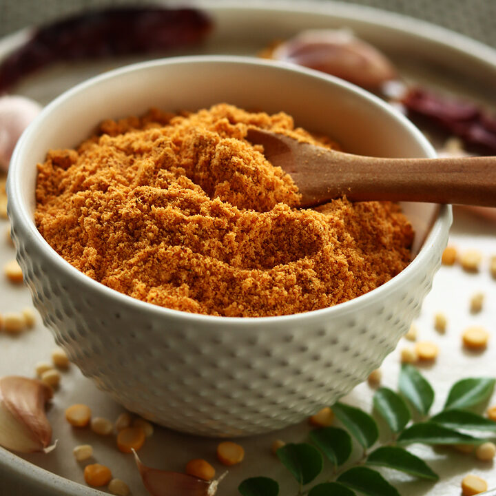 Garlic Podi Recipe | Poondu Podi Recipe - Sharmis Passions