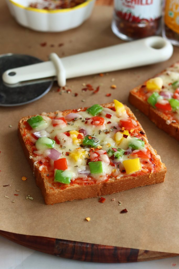 Bread Pizza Recipe (2 ways) - Sharmis Passions