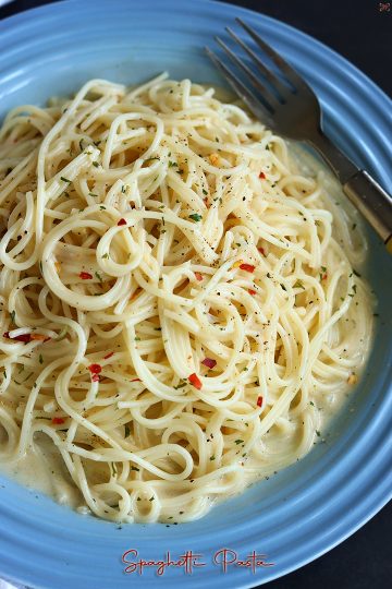 Spaghetti Pasta in Butter Garlic Sauce - Sharmis Passions
