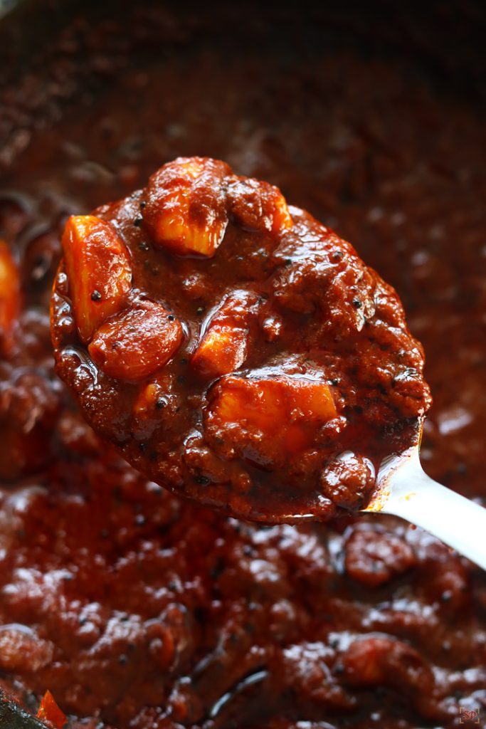 Poondu Kuzhambu Recipe | Garlic Kulambu Recipe- Sharmis Passions