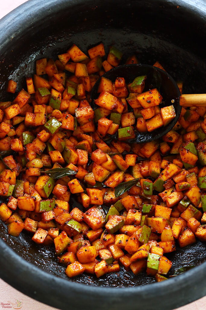 Kadumanga Achar Recipe | Kerala Style Mango Pickle Recipe - Sharmis ...